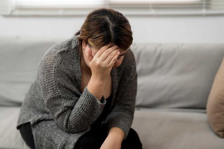 Depresia și Anxietatea la Femei: Cauze, Simptome și Soluții Pentru o ...